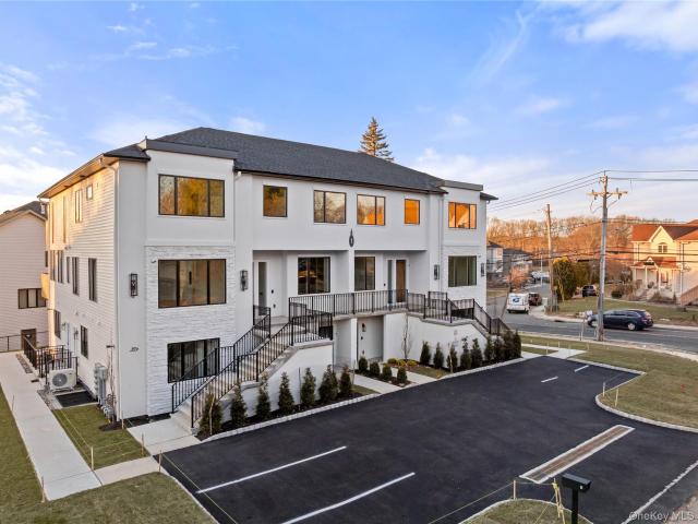 1 Dykstras Way W, Unit 201, Monsey, NY 10952 | MLS #955694 | Compass