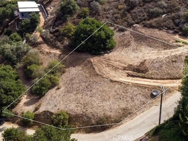 1 Donlin Ln, Newbury Park, CA 91320