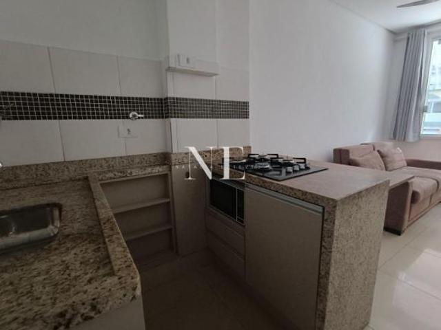 1 Dorm na Praia do Embaré em Santos