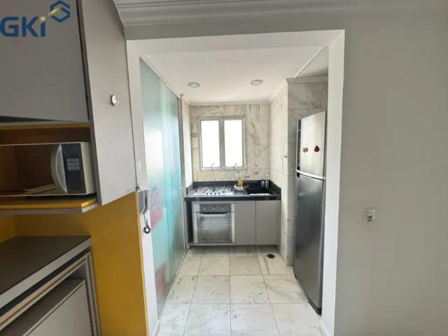1 dormitorio com vaga