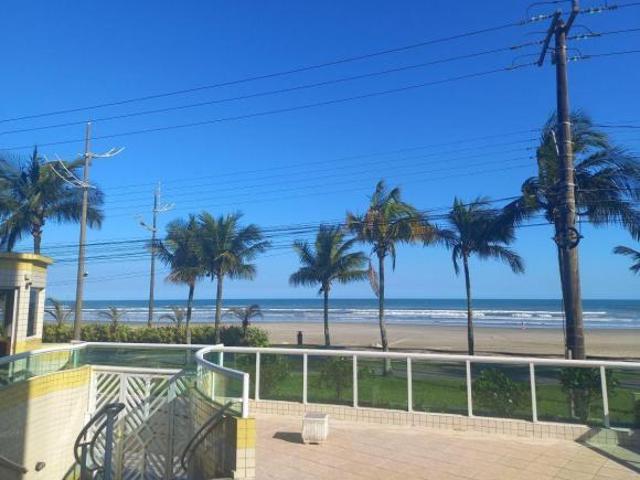 1 Dormitório de frente para o mar, no balneário flórida, próximo aos comércios da região!