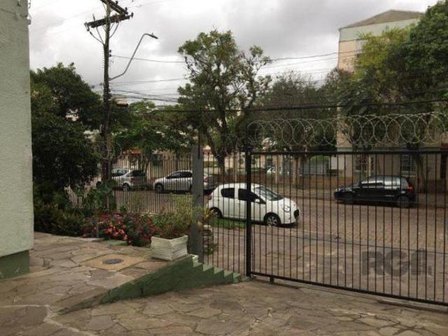 1 dormitório no Cristal,desocupado,próximo a rua Taquary