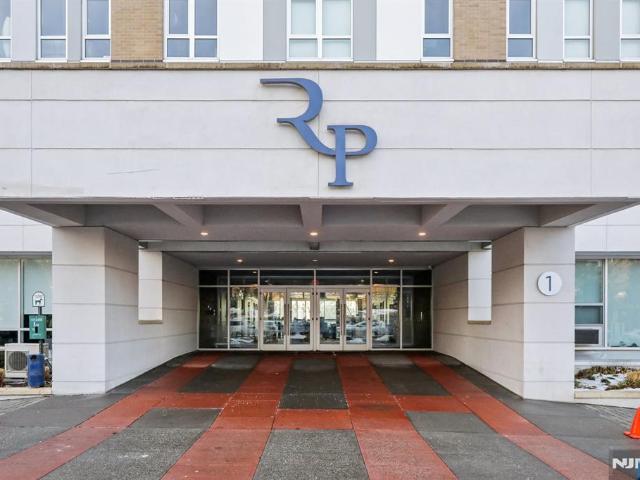 1 Executive Dr, Unit 610, Fort Lee, NJ 07024 | MLS #26006 | Compass