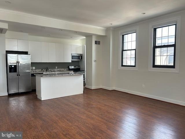 1 E Chase St Apt 305, Baltimore, MD 21202