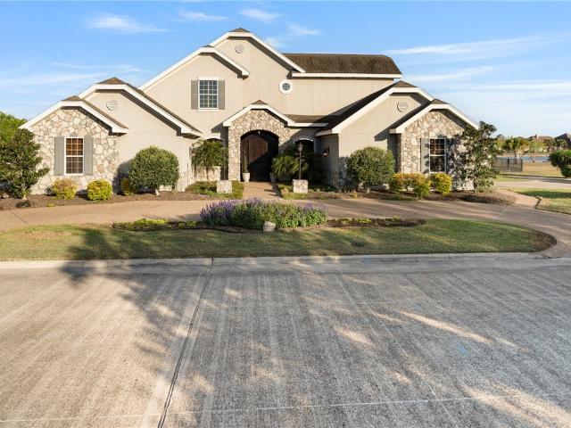Single Family: MLS #473307