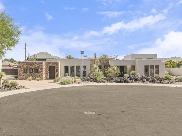 1 E Basalt Cir, Santa Clara, UT 84765