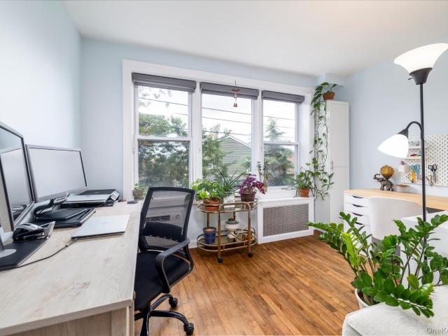1 E Broadway 3C