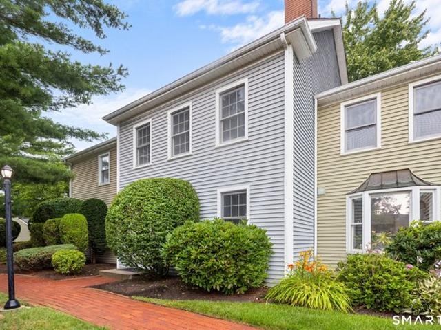 1 E Hayestown Rd Unit 33, Danbury, CT 06811