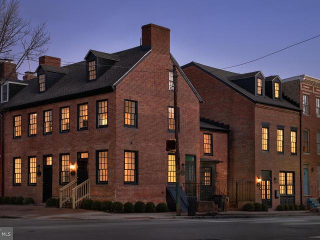 1 E Montgomery St 7, Baltimore, MD