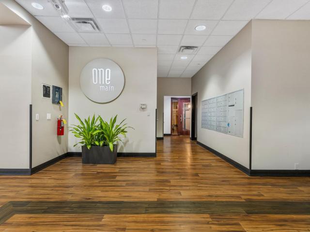 1 E Main Street # 404