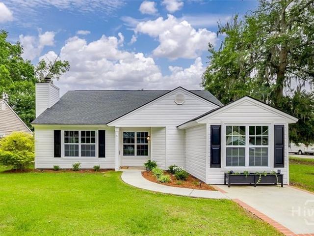 1 E White Hawthorne Dr, Savannah, GA 31419