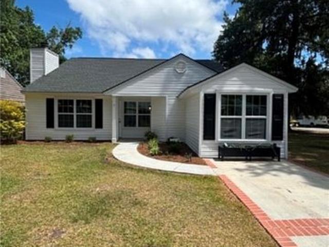 1 E White Hawthorne Dr, Savannah, GA 31419
