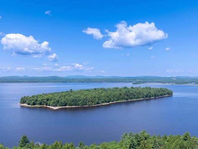 1 Eagle Is, Mariaville, ME 04605