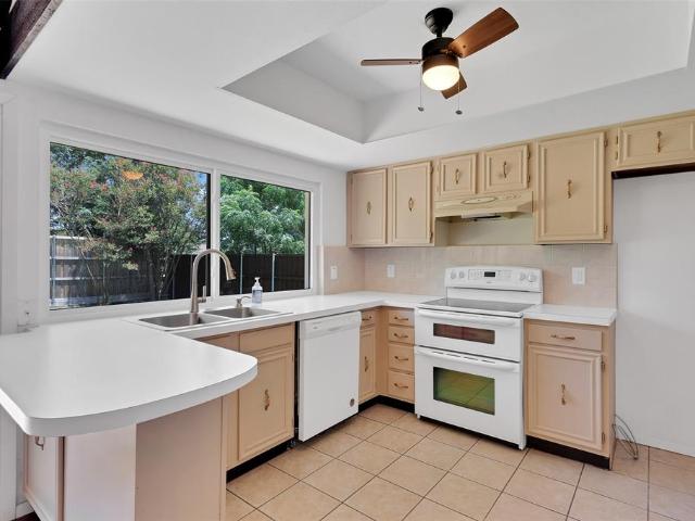 1 Eastvale Place