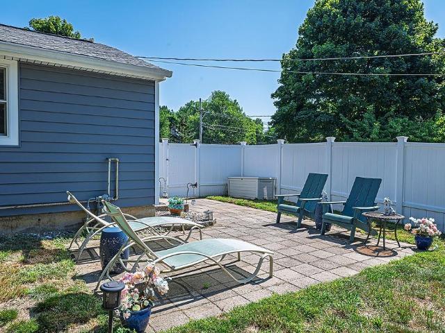 1 Eastmor Lane