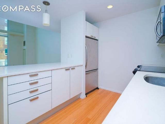 1 Earhart St 311, Cambridge, MA