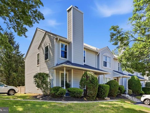 1 Eaton Ct, Newtown, PA 18940