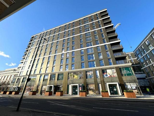 1 Eden Grove, Staines TW18 1 bed apartment to rent £1,550 pcm £358 pw