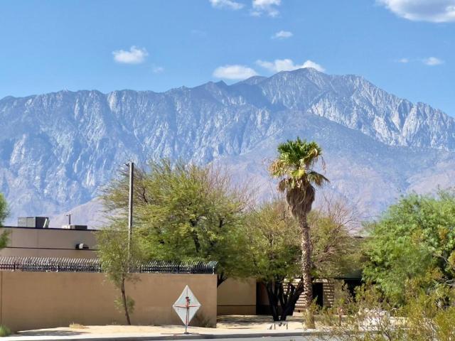1 El Cajon Drive