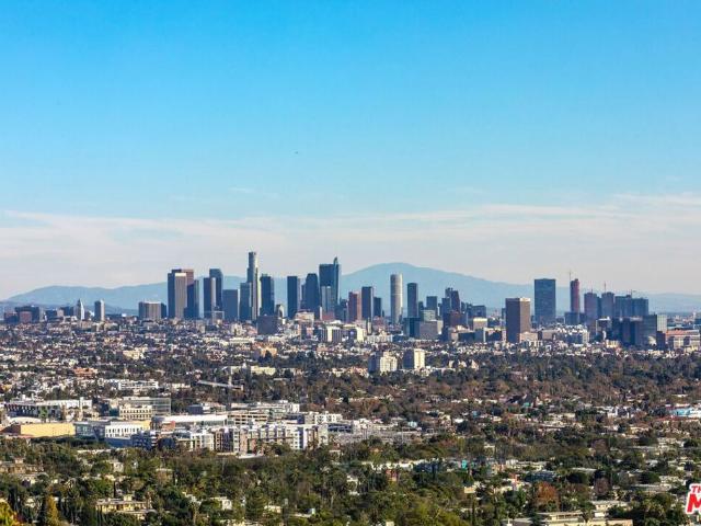 1 Electra Court