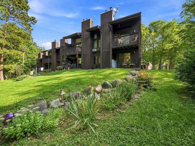 1 Elm Trl, Wisconsin Dells, WI 53965