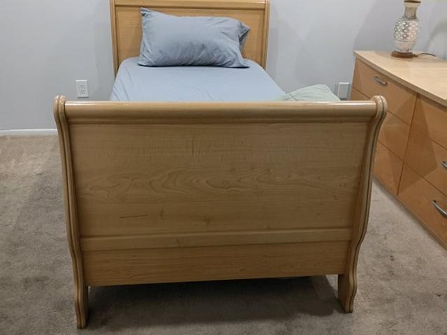 1 furnished bedroom and private bathroom