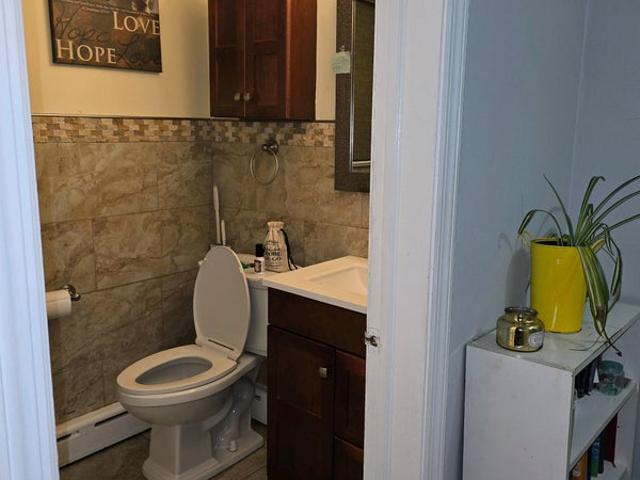 1 Furnished Bedroom