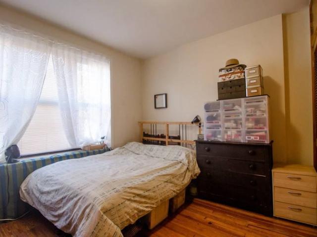 1 Furnished Room in a 3 BR Apt: Utilities Included