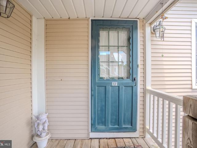 1 F Rutland Lane