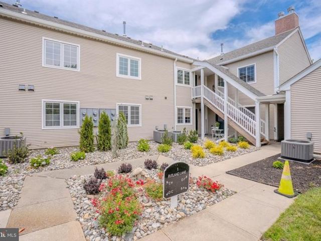 1 F Rutland Ln, Monroe Township, NJ 08831