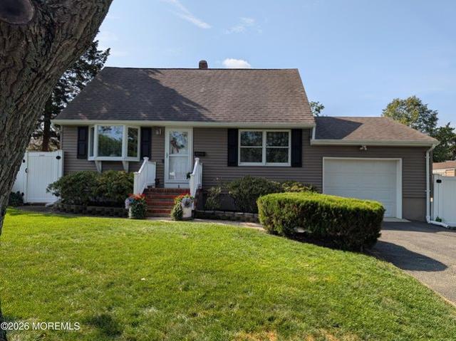 1 Fairway Dr, Toms River, NJ 08753