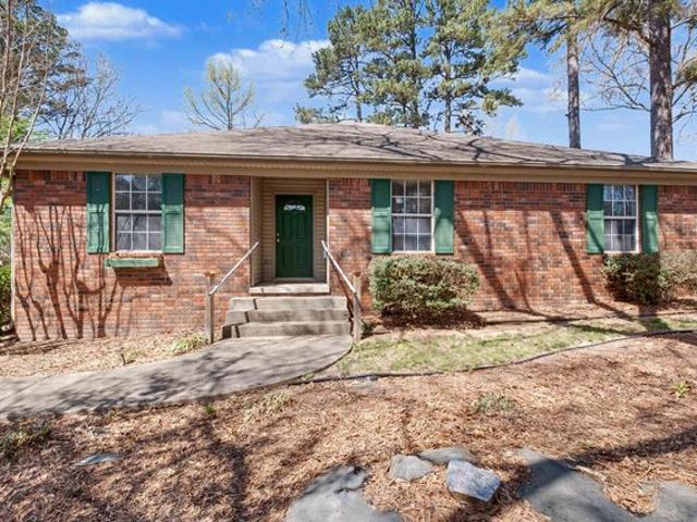 1 Forest Hills Ln, Little Rock, AR 72210