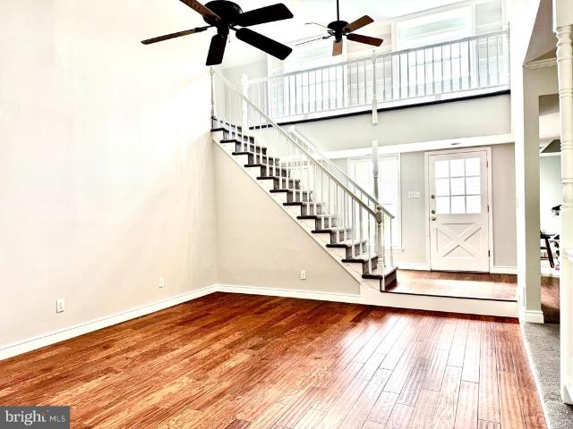 1 Foxborough Court