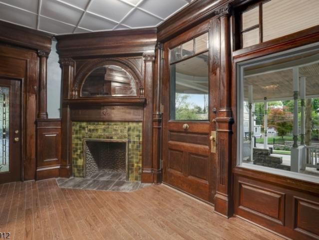 1 Franklin Pl # 1