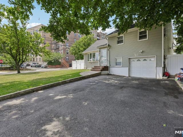 1 Franklin Place