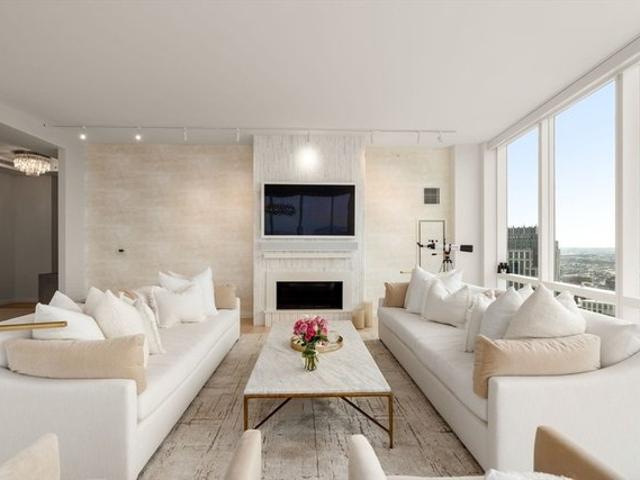 1 Franklin St Unit 4602, Boston, MA 02110