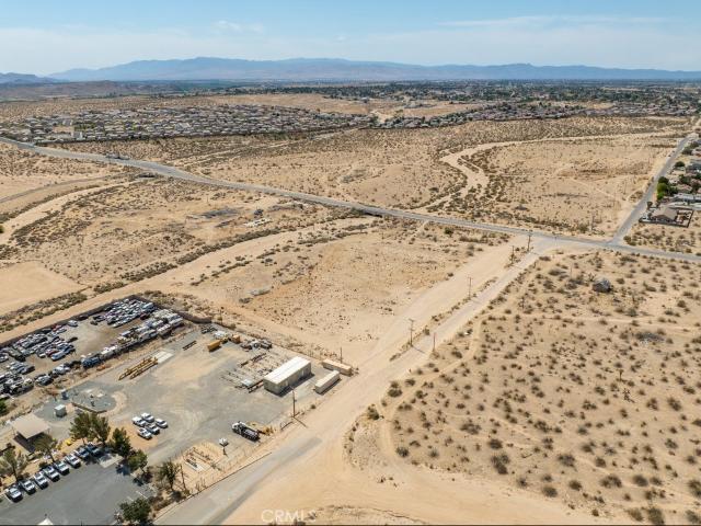 1 Gas Line Rd, Victorville, CA 92394 | MLS #PW25221 | Compass