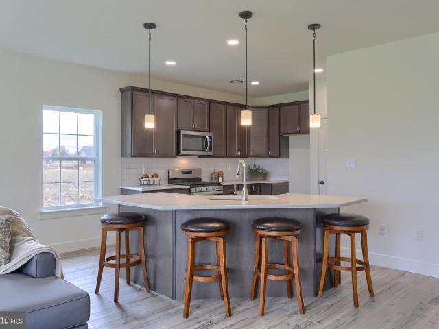 1 Gardenia Ln, Lebanon, PA 17042 | MLS #PALN2012