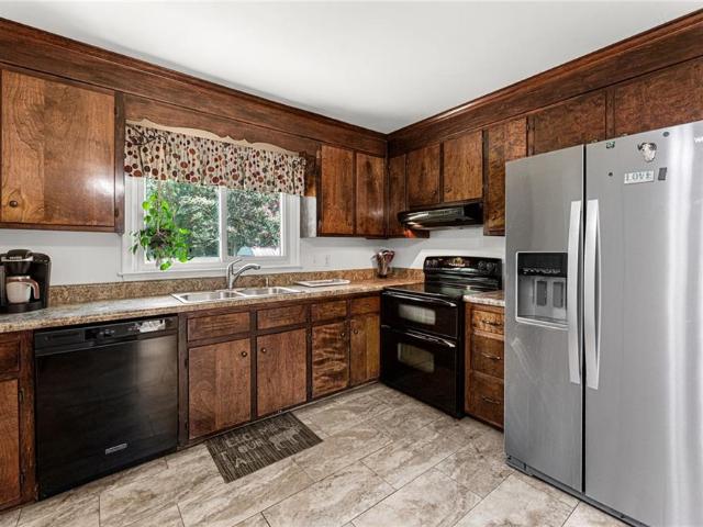 1 Garrett DR