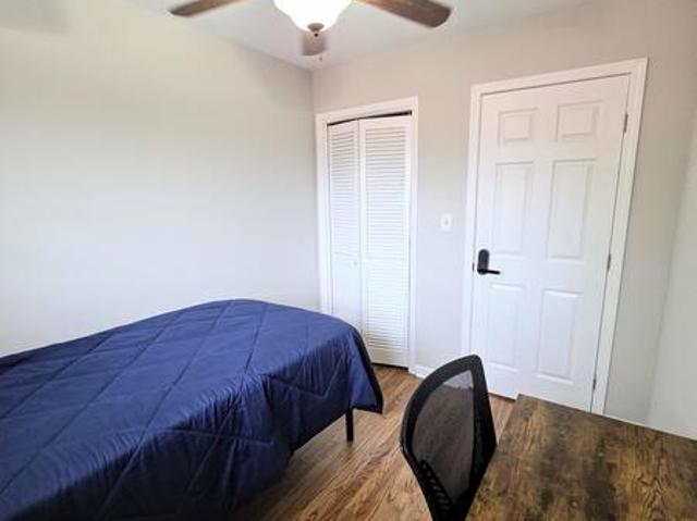1 GIG Super Fast Internet + 3 min walk to the bus stop + fully furnished kitchen