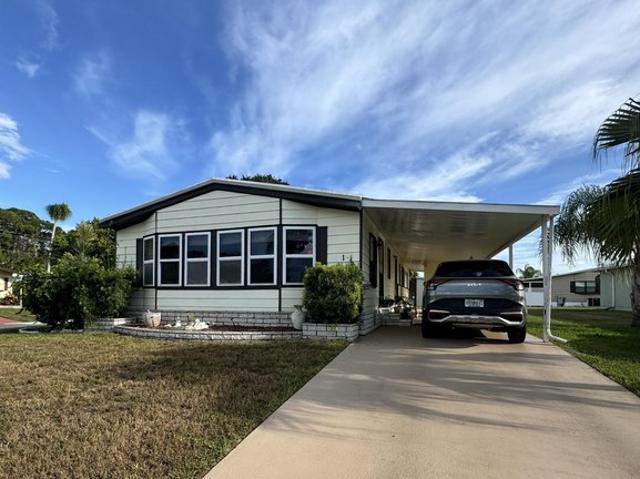 1 Grande Camino Ct, Fort Pierce, FL 34951