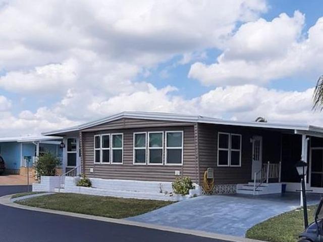 1 Grape St, Alva, FL 33920