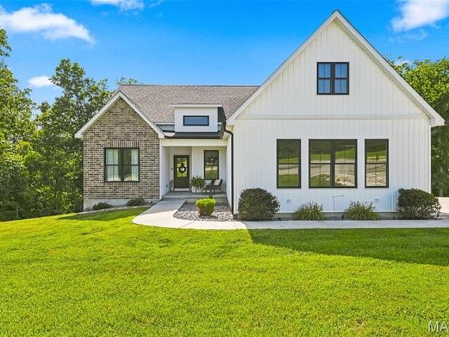 1 Greenview Ct, Troy, MO 63379