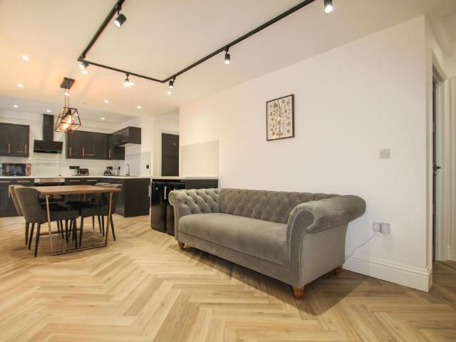 1 Grove Street, Raunds