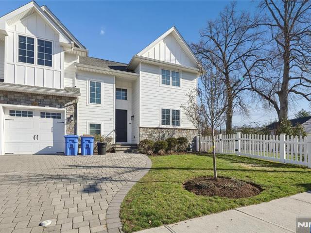 1 Hamilton Pl, Tenafly, NJ 07670 | MLS #26011 | Compass