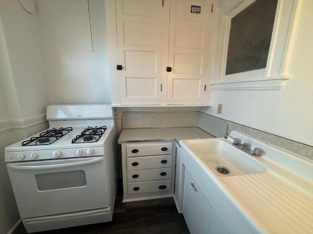 1 Harbor St, Unit 1, Salem, MA 01970 | MLS #73490 | Compass