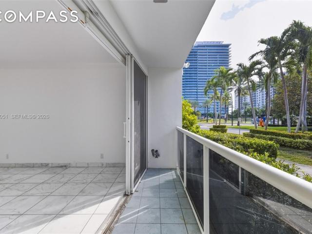 1 Harbour Way 108, Bal Harbour, FL