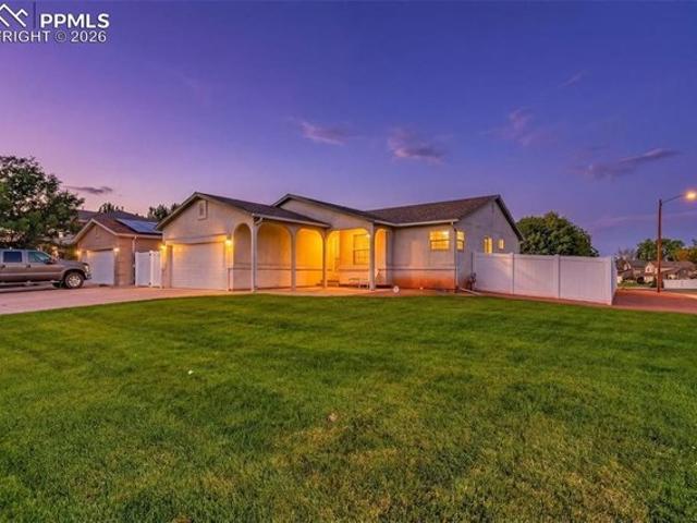 1 Hardwick Ct, Pueblo, CO 81005