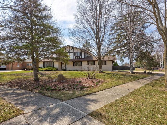 1 Harlan Court
