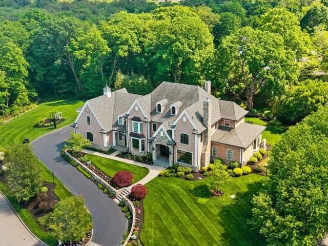 1 Haywood Farm, Lynnfield, MA 01940